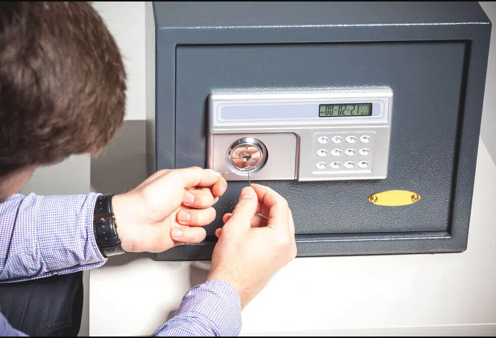 When You Will Need Locksmith For Safes?